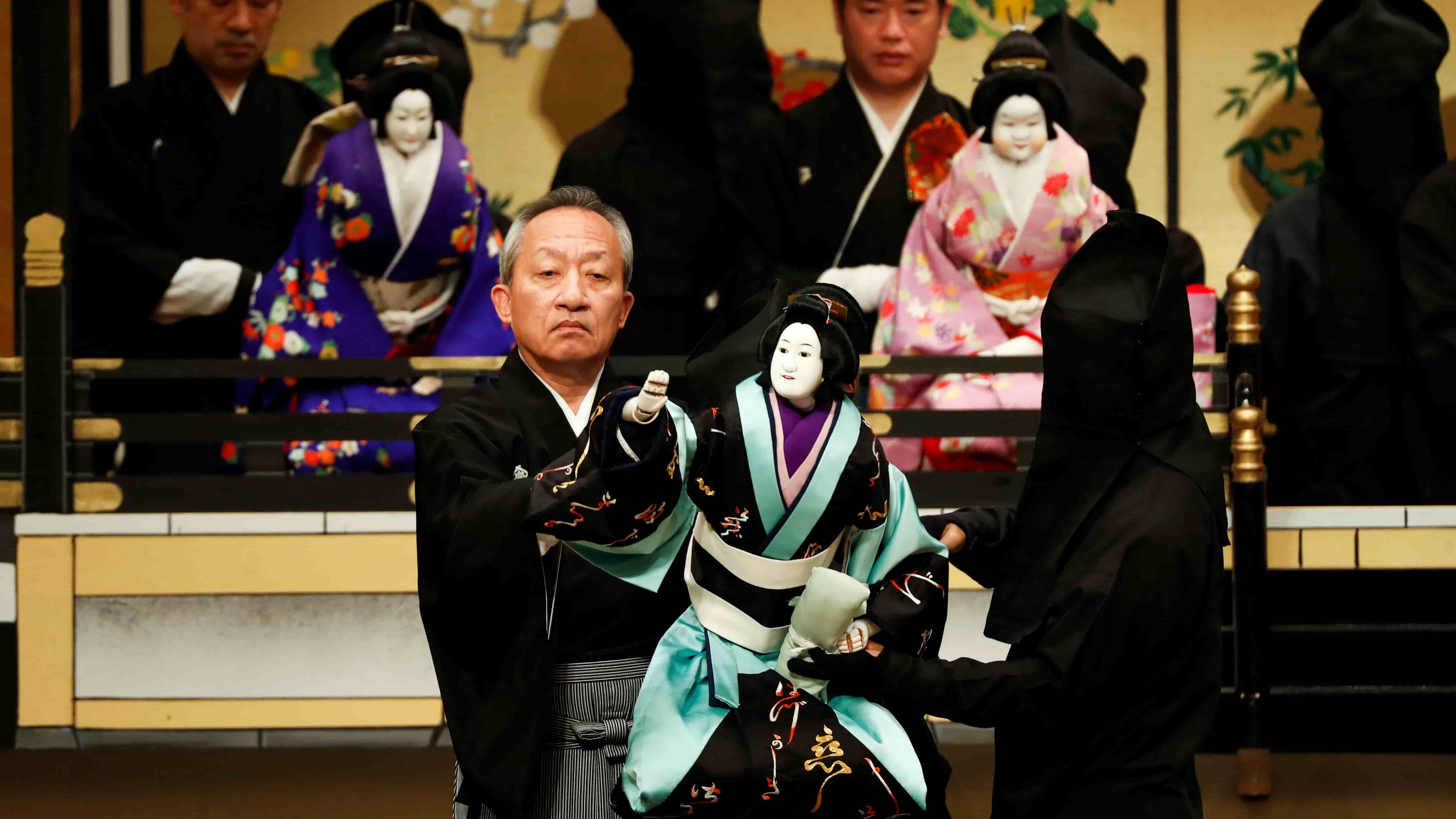 Traditional 'Bunraku' Puppets for Children Help Japanese Master Endure ...